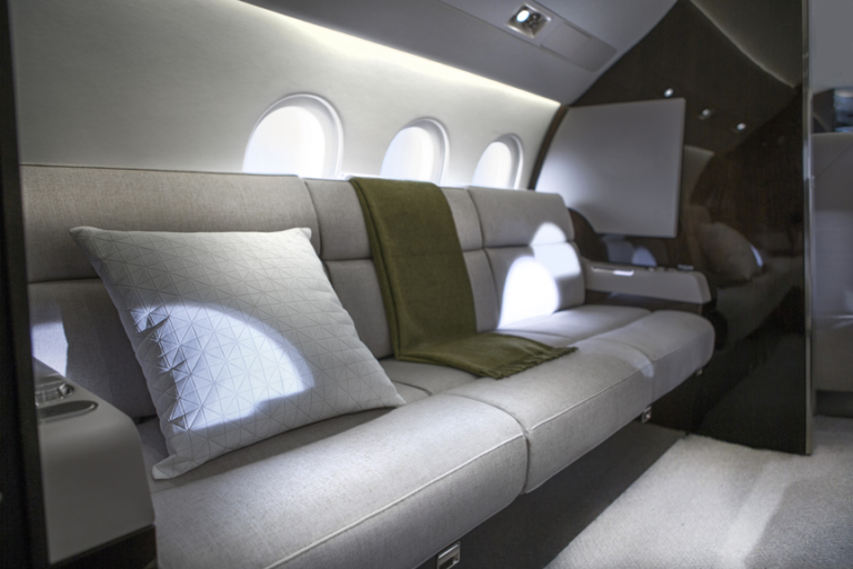 Aircraft Review: Dassault Falcon 900LX